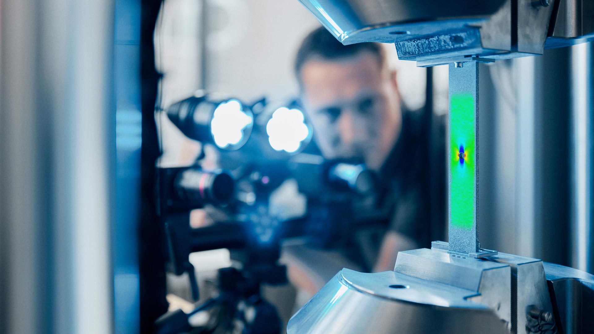 3D Testing: Optically measure strains, displacements and deformation